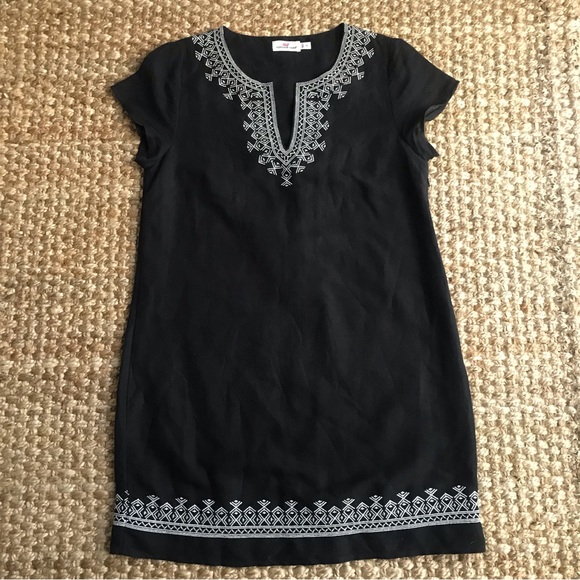 Vineyard Vines | Dresses | Vineyard Vines Embroidered Shift Dress ...